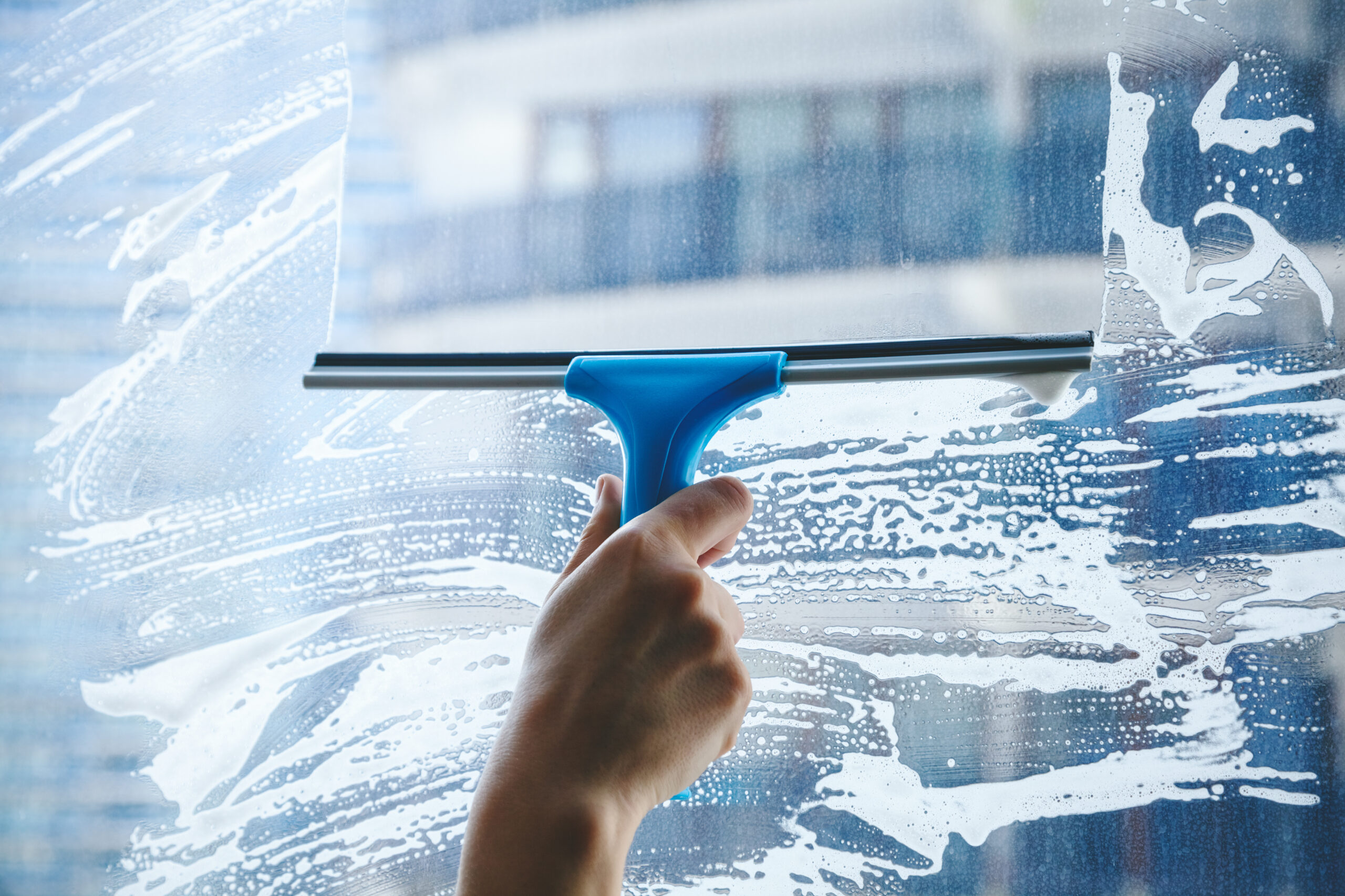 Window Cleaning Hacks: Say Goodbye to Mess and Smudges - Haaretz daily ...
